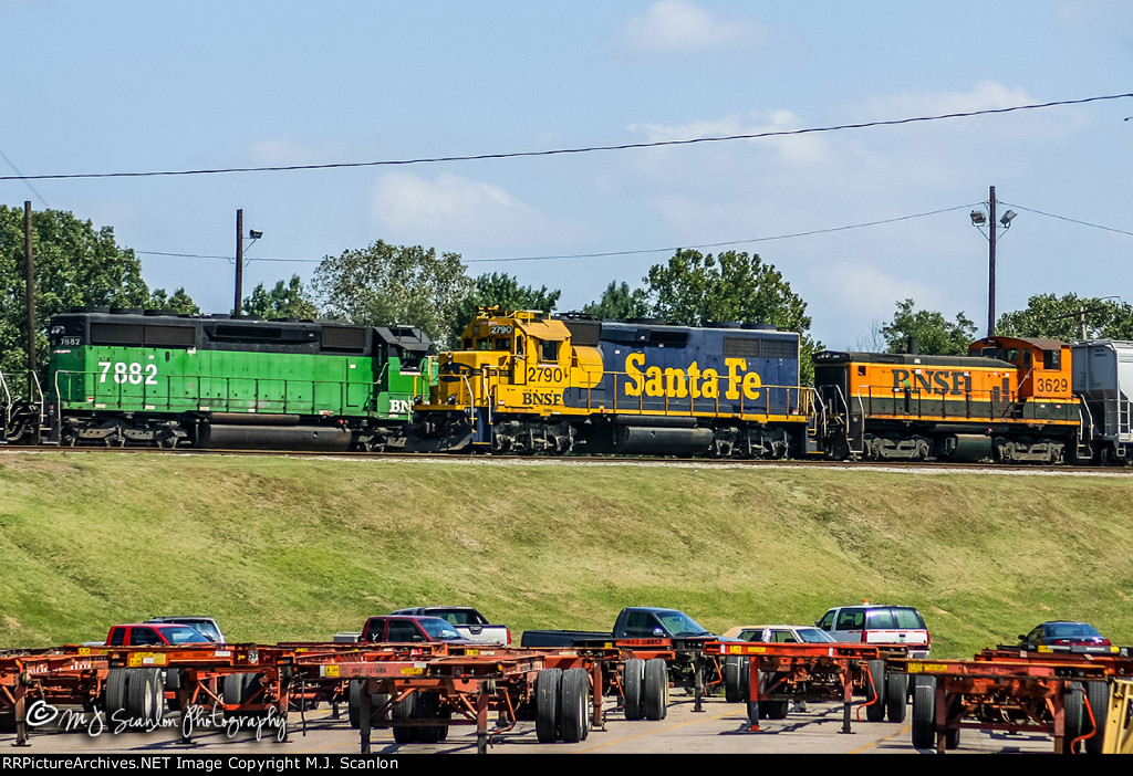 BNSF 7882, BNSF 2790 & BNSF 3629